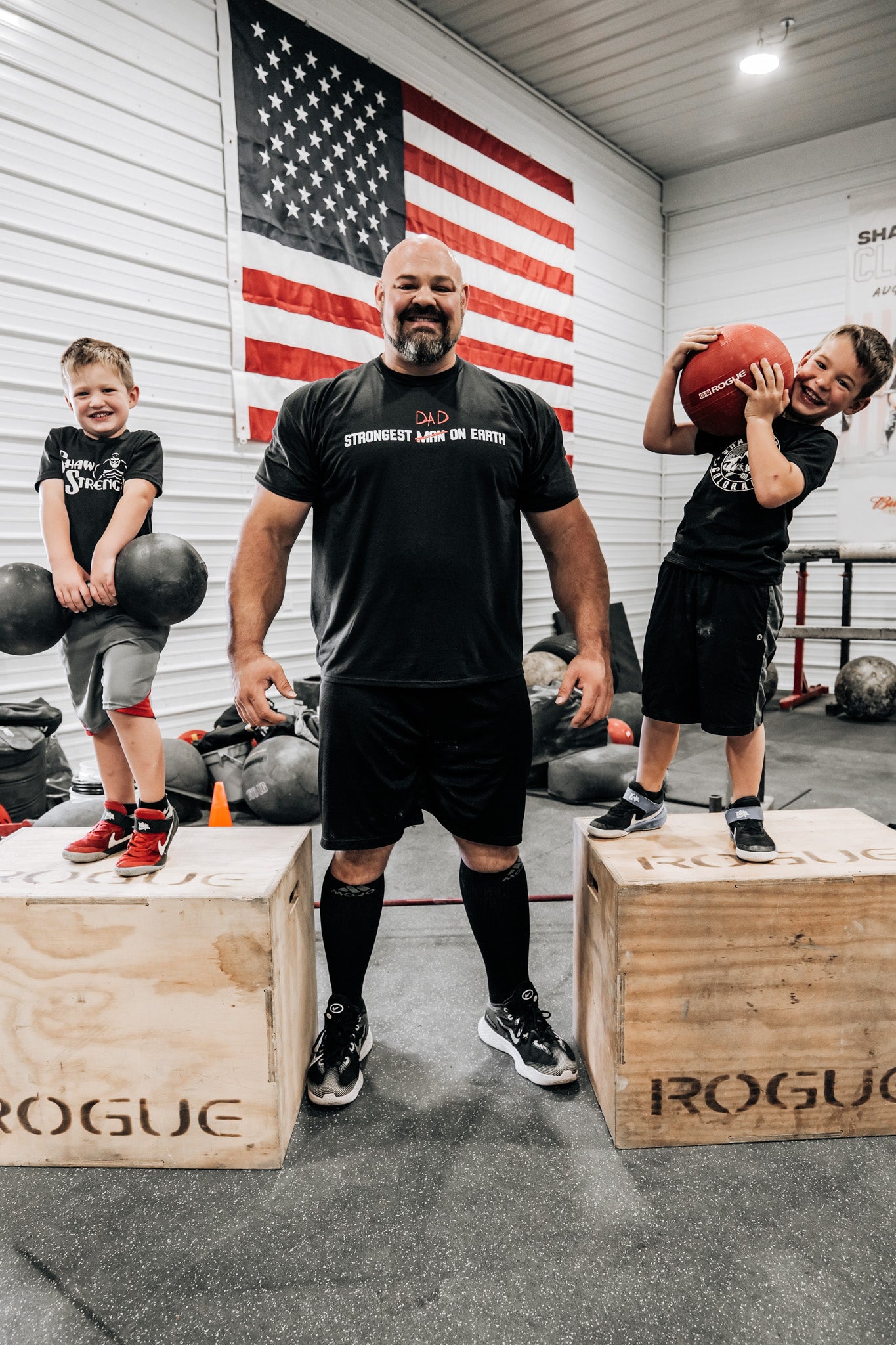 STRONGEST DAD ON EARTH – Shaw Strength